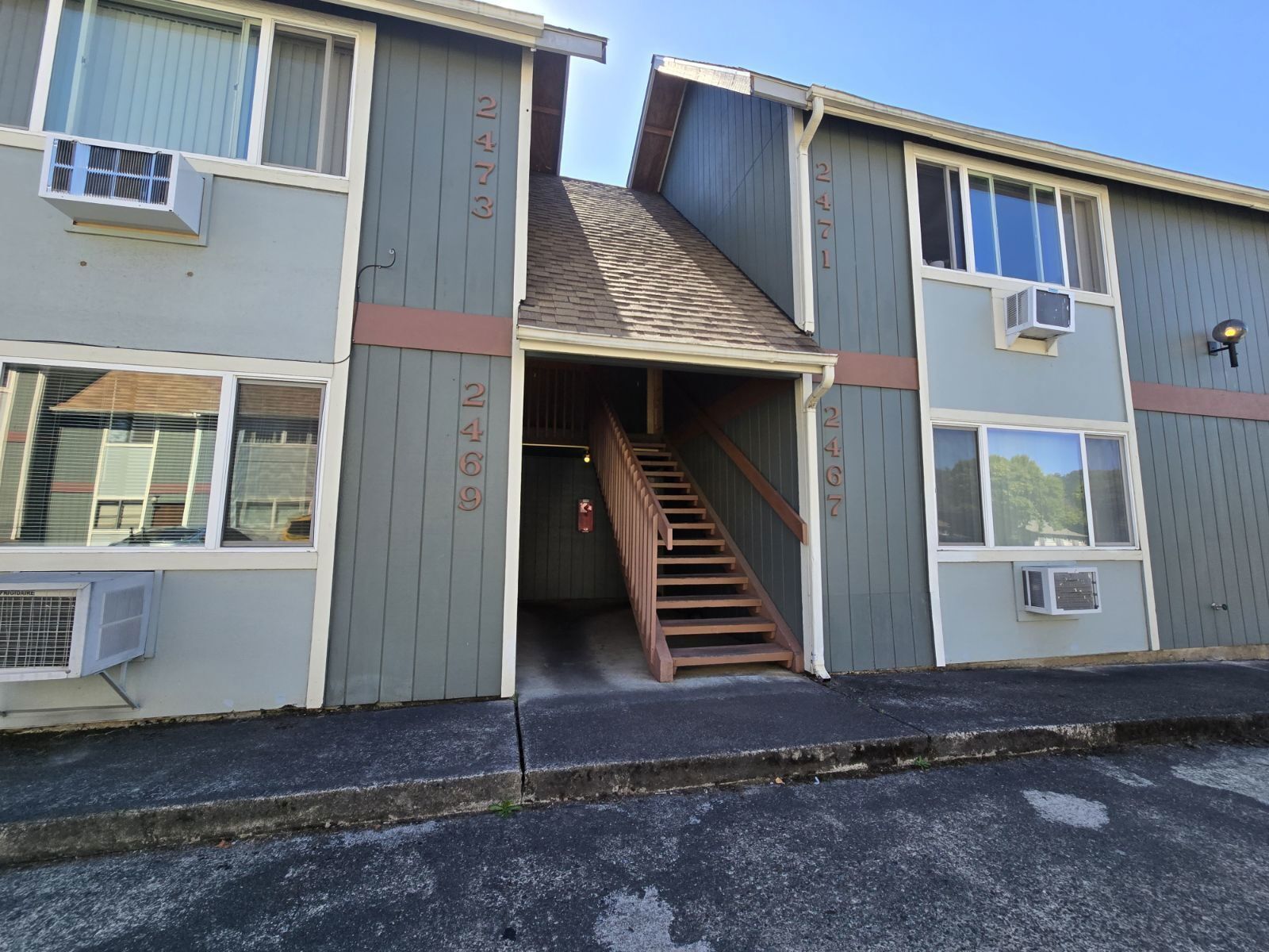 2469 Ne Kerr St #6 Roseburg, OR 97470 | Pioneer Property Management (Live)